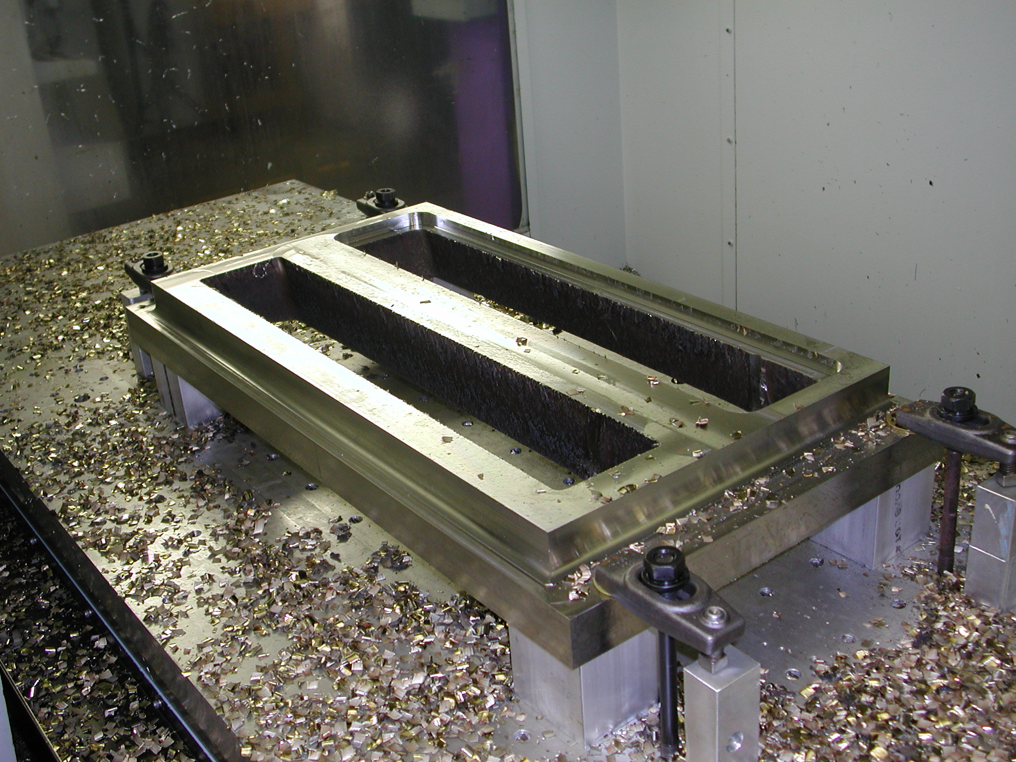 Dual Linear CNC Machining | angstromsciences