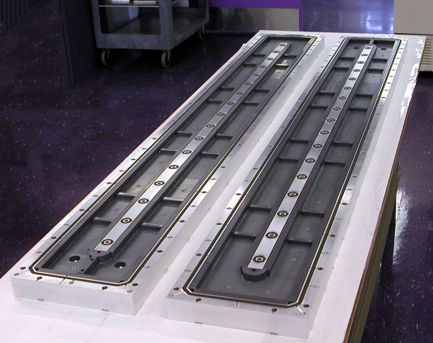 Leybold HLK 11x77 Retrofit | angstromsciences