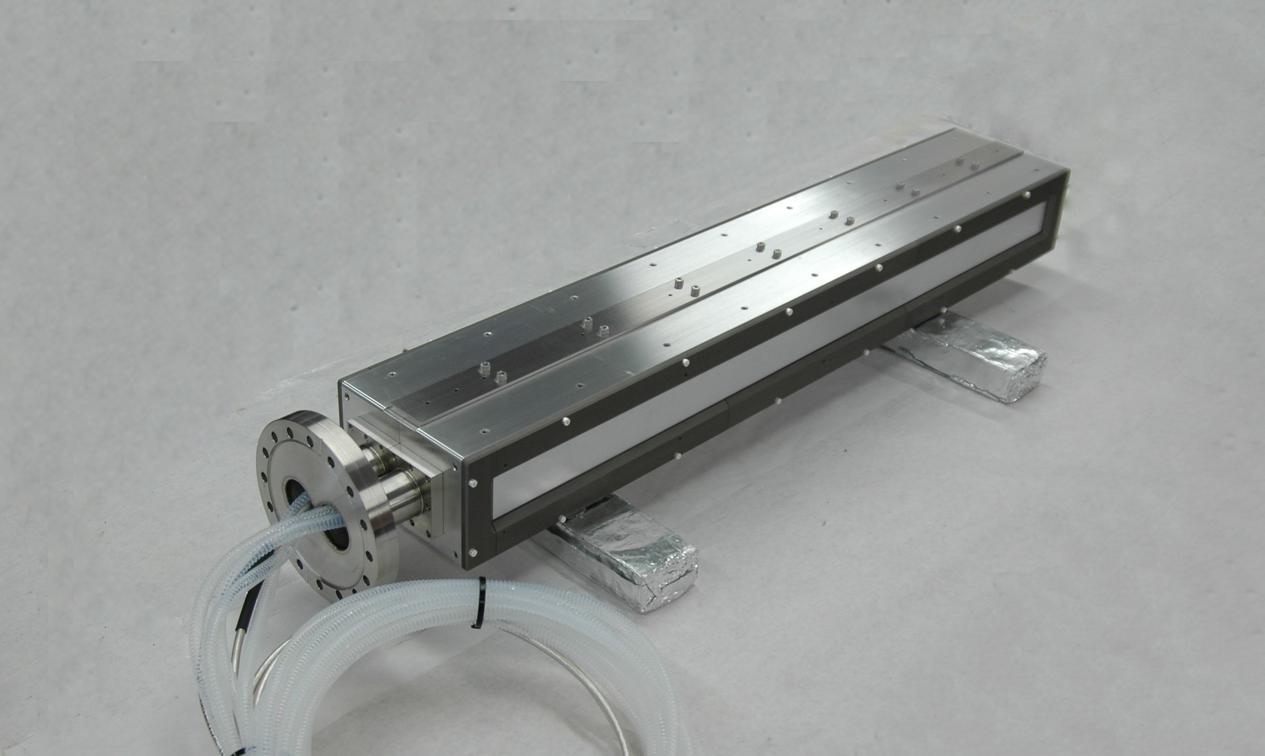 ONYX-1532 180 Degree Sputtering Cathodes on a CF Flange | angstromsciences