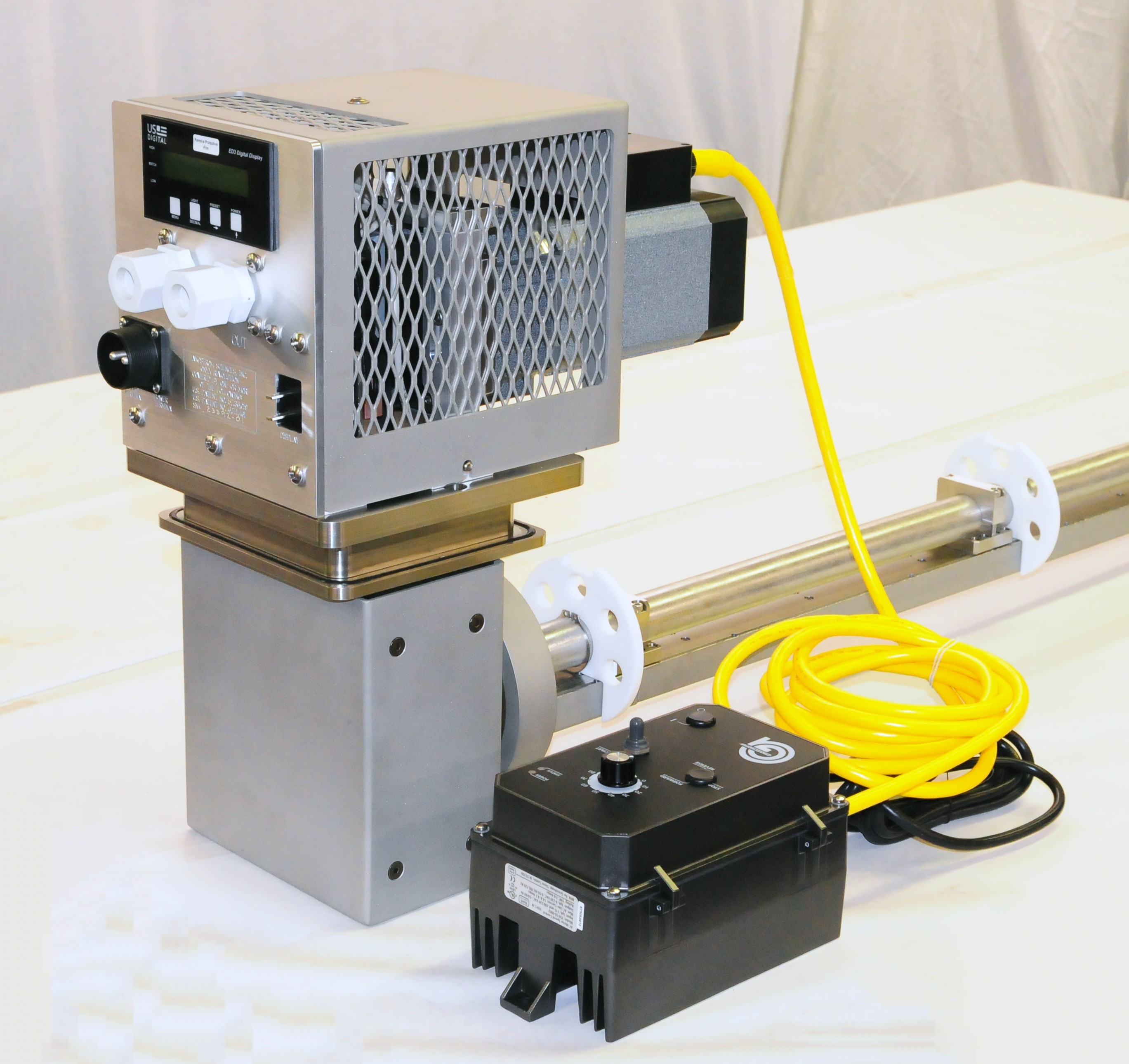 ONYX-Mini Cylindrical Drive 75mm Target | angstromsciences